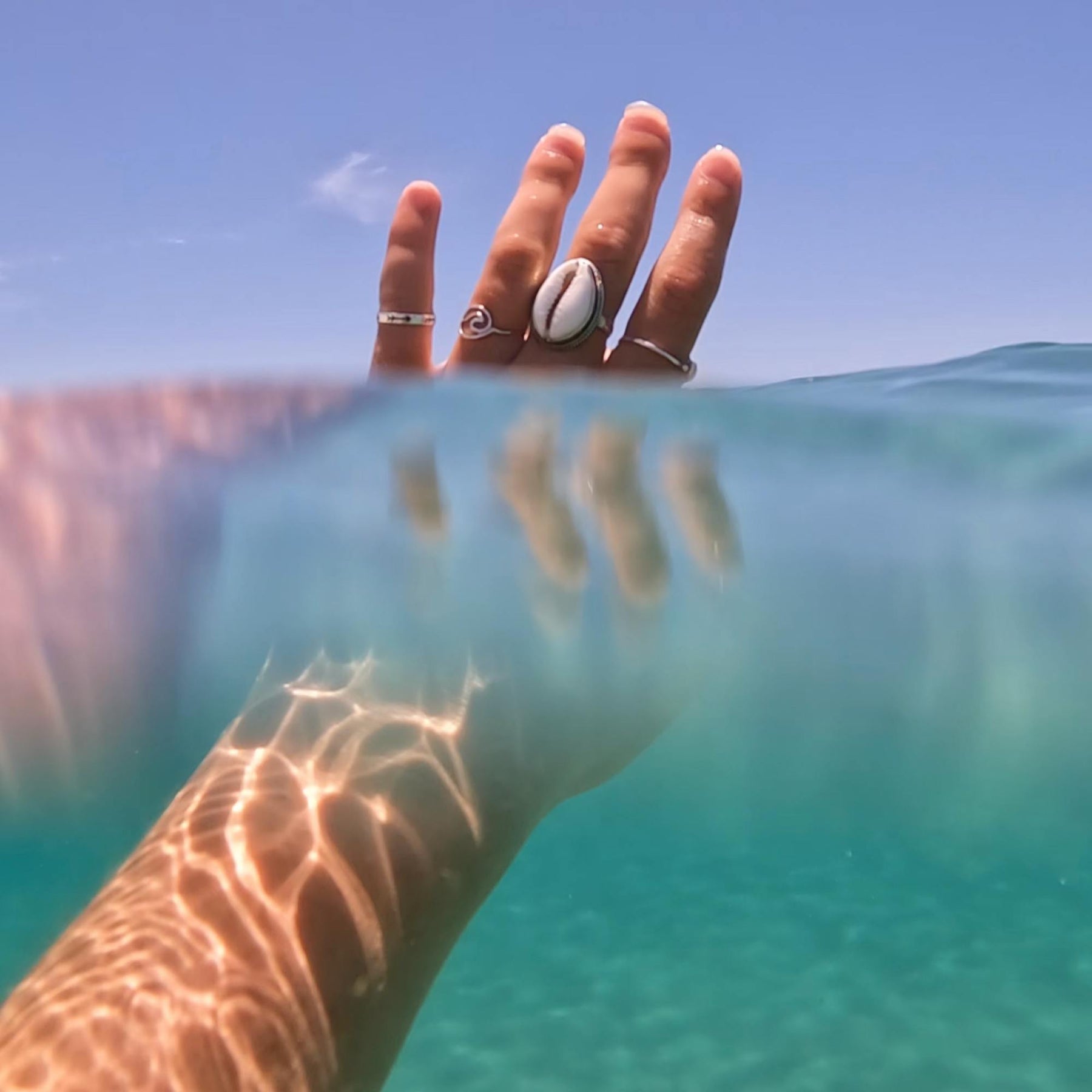 Halo Wave Ring – Vanilla Shore